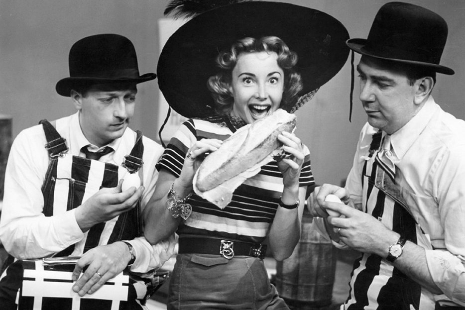 The Gentle Art of Pretending to Understand What's Going On | Hazlitt